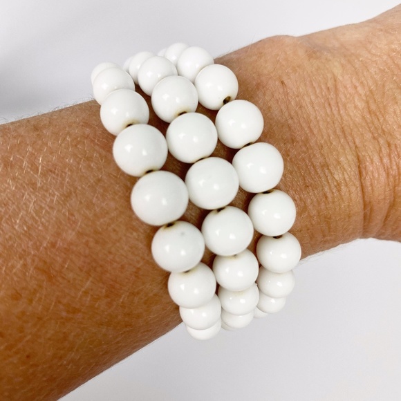 Jewelry | Beaded White Stretch Bracelet Vintage Costume Jewelry | Poshmark